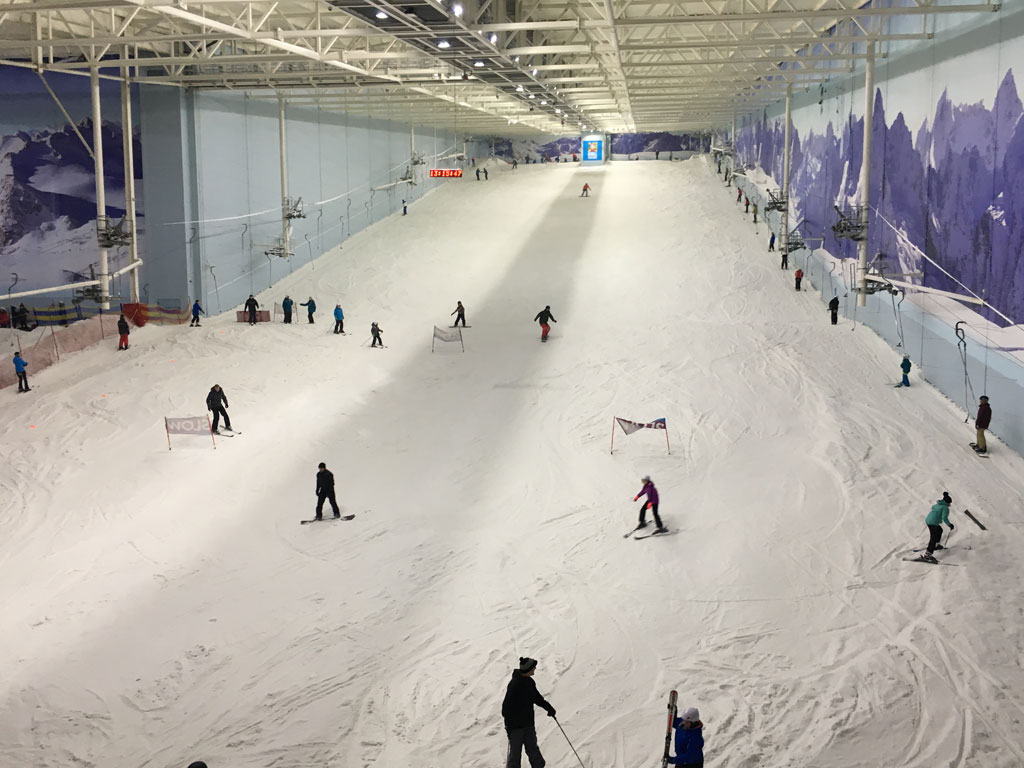 Best indoor snowdomes in the UK for real snow and skiing – You need to ...