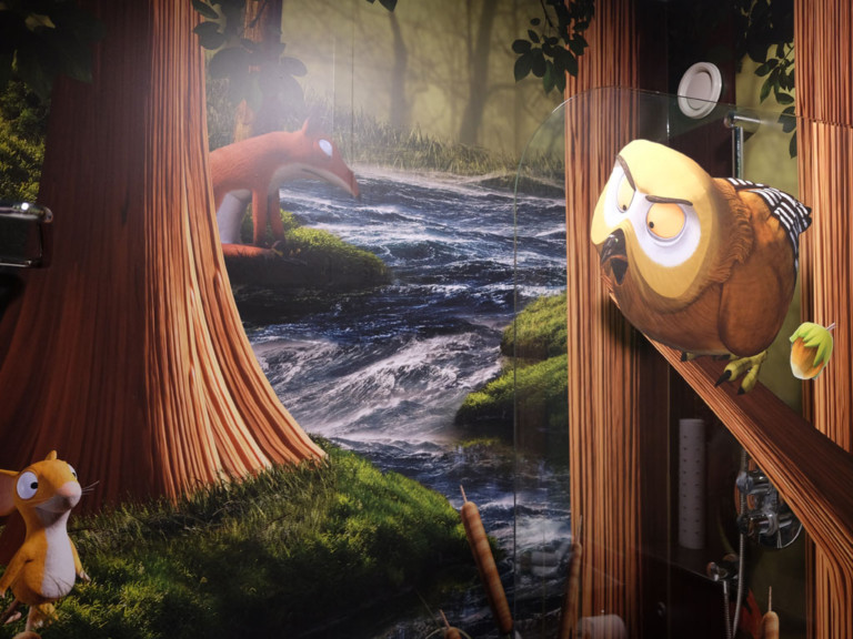 Our stay in the Gruffalo themed rooms at Chessington – You need to ...