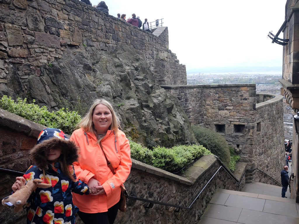 Exploring Edinburgh Castle with Children – You need to visit | Family ...