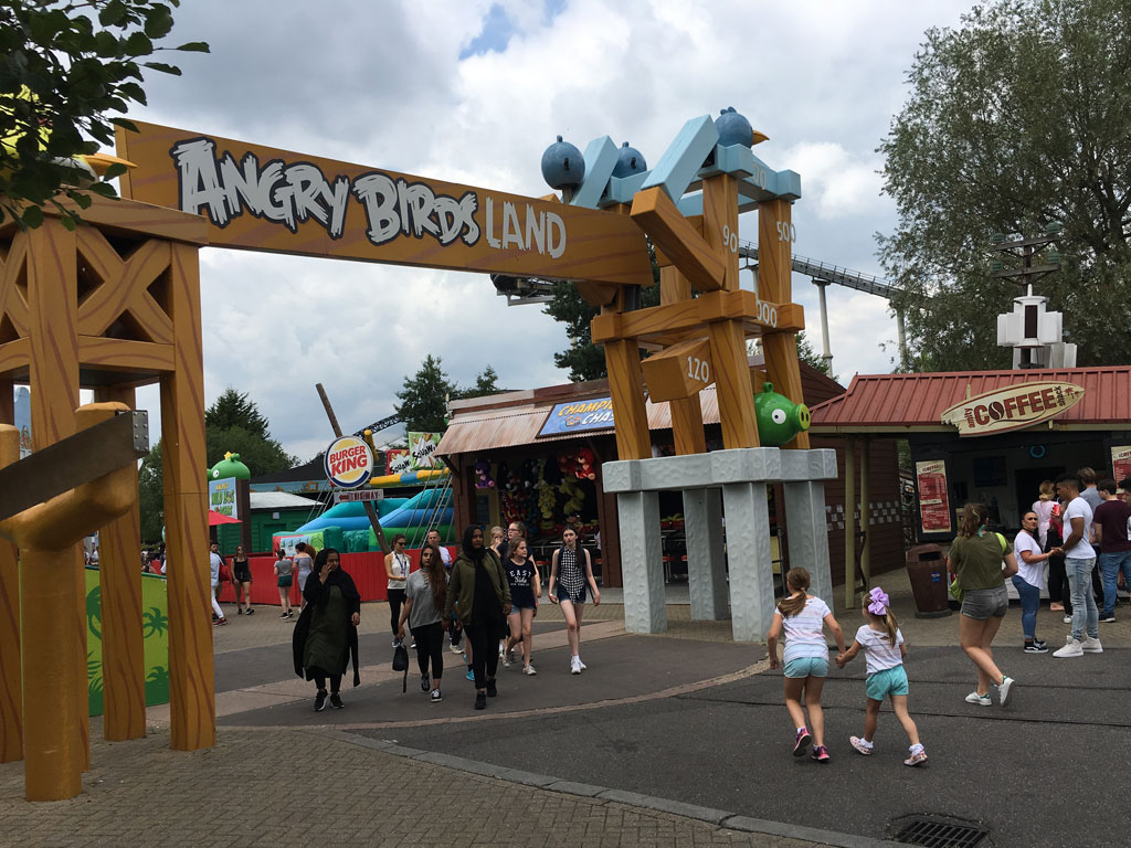 Why Thorpe Park is great for families with younger children – You need ...