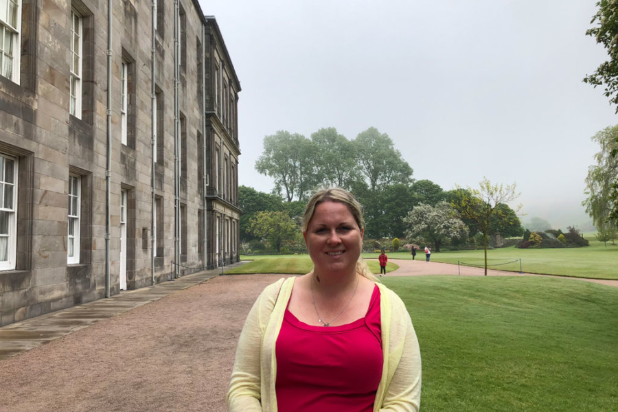 Visiting Royalty at the Palace of Holyroodhouse Edinburgh – You need to ...