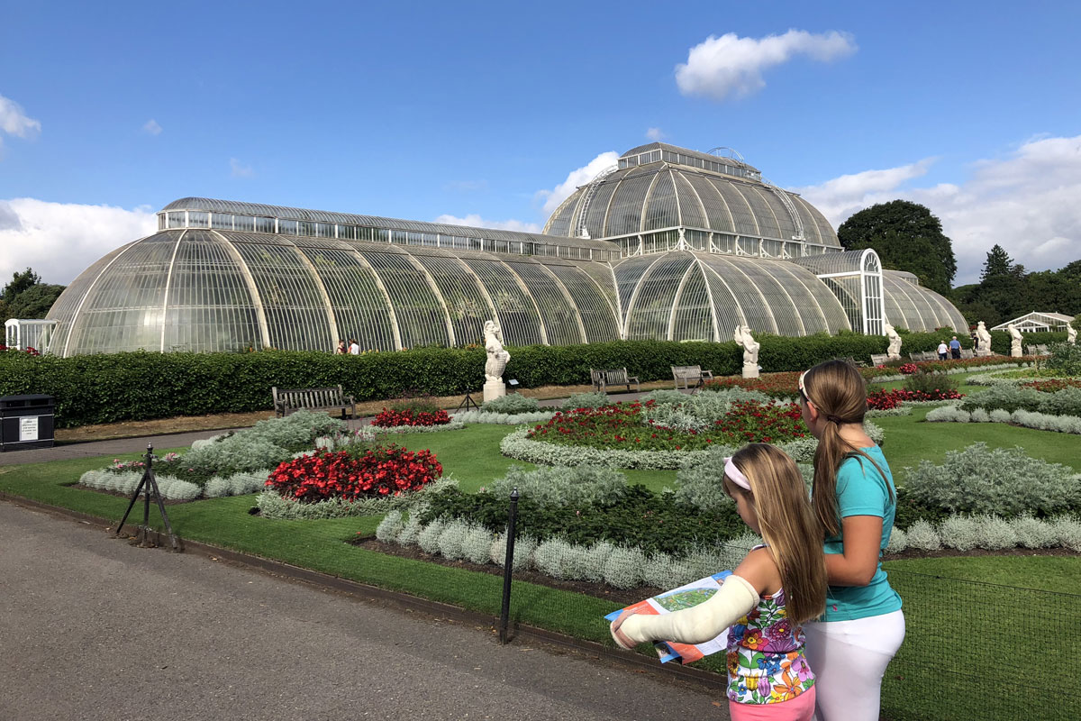10 reasons why kids will love visiting Kew Gardens London – You need to ...