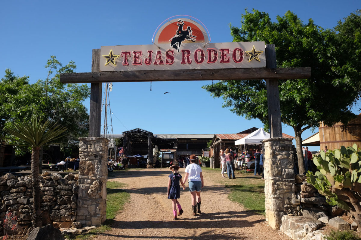 A night at Tejas Rodeo Texas – You need to visit | Family Travel Blog