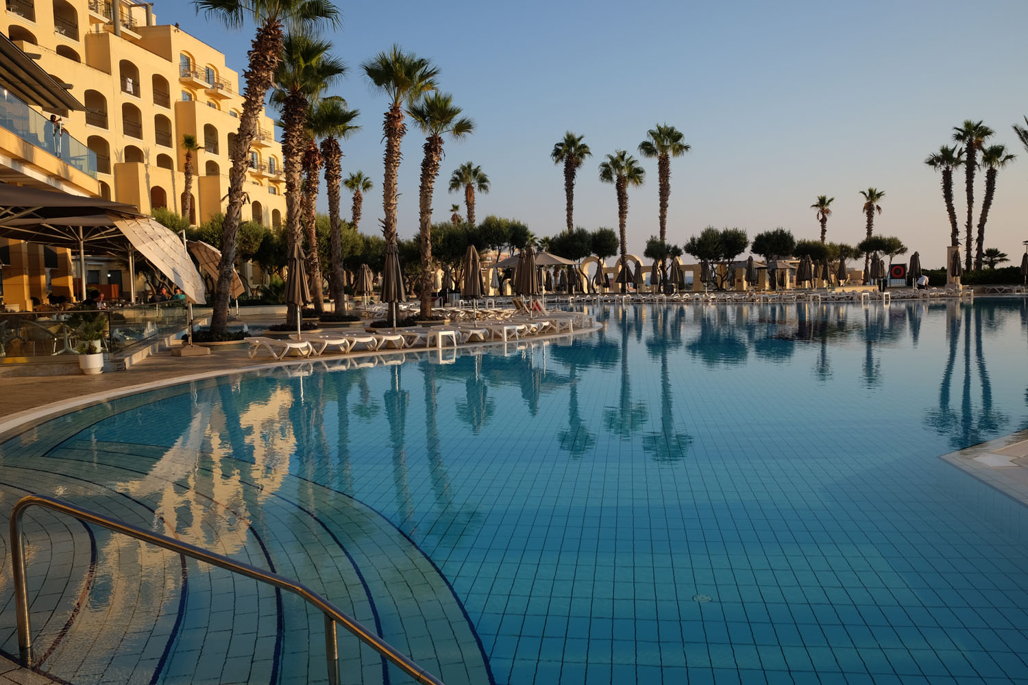 Hilton Malta Review - Malta's 5 star hotel for families – You need to ...