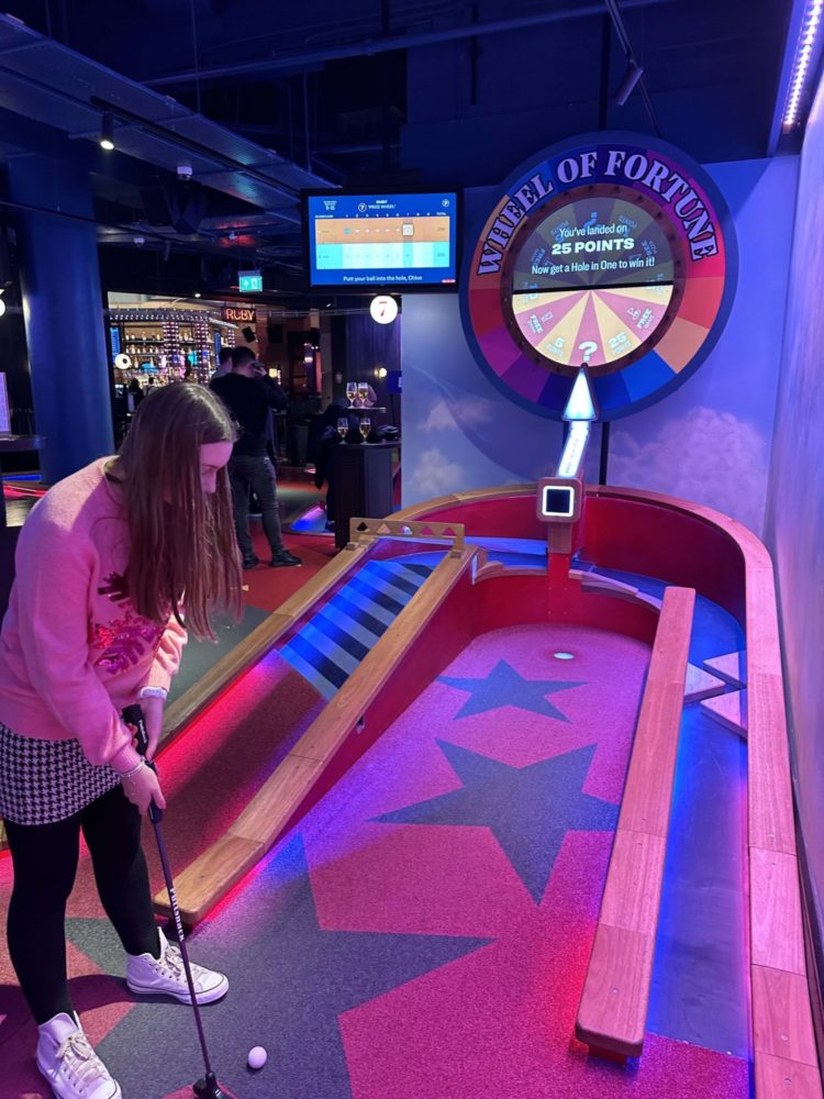 15 of the best mini golf courses in the UK for families – You need to ...